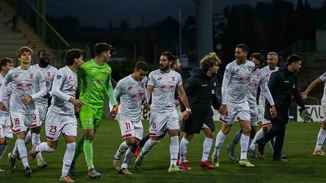 Forlì, in vetta nel segno di Petrelli - SerieD24